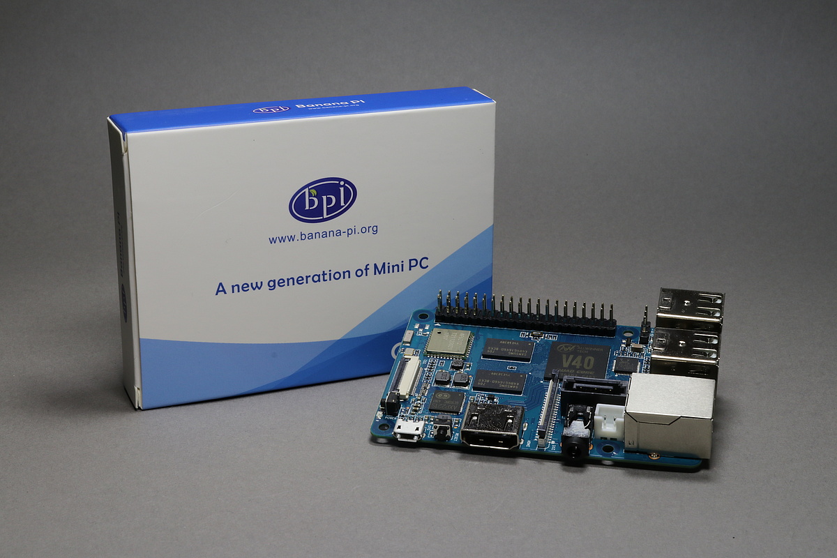 Banana Pi M2 Berry quad core 1.2 GHz + 1 GB RAM - OpenDisplayCase